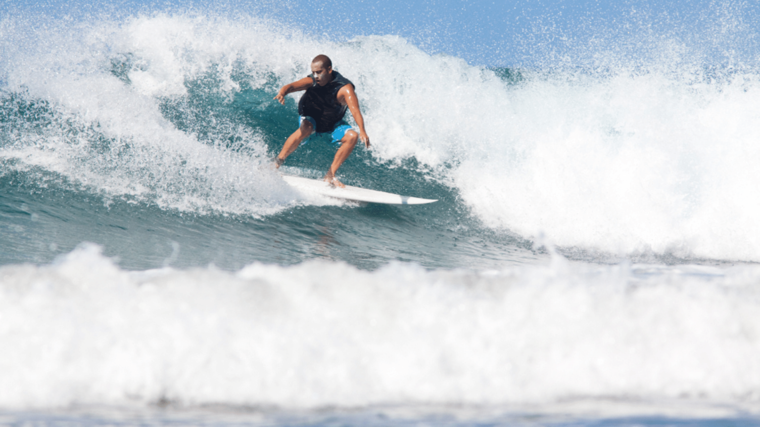 Surftechnik Roundhouse Cutback – Das Surfmanöver Tutorial